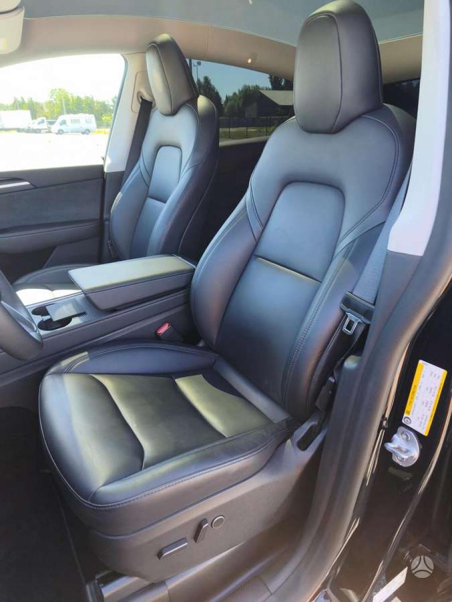 Black Tesla Model Y 2022 in Taurage, with an engine capacity of 0.00 L and mileage of 262 thousand km for 21500 €, photo 20 on AUTOMOTO.COM.LV