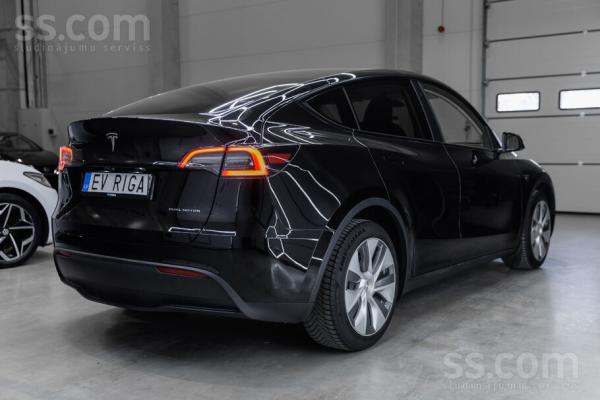 Melns Tesla Model Y 2022 Rīga, ar dzinēja tilpumu 0.00 L un nobraukumu 79 tūkst. km par 34740 €, foto 5 vietnē AUTOMOTO.COM.LV