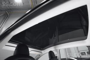 Black Tesla Model Y 2022 in Riga, with an engine capacity of 0.00 L and mileage of 79 thousand km for 34740 €, photo 25 on AUTOMOTO.COM.LV
