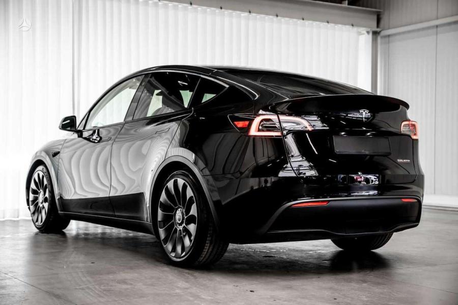 Melns Tesla Model Y 2022 Tukums, ar dzinēja tilpumu 0.00 L un nobraukumu 84 tūkst. km par 37990 €, foto 5 vietnē AUTOMOTO.COM.LV