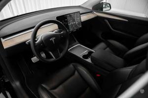 Melns Tesla Model Y 2022 Tukums, ar dzinēja tilpumu 0.00 L un nobraukumu 84 tūkst. km par 37990 €, foto 8 vietnē AUTOMOTO.COM.LV