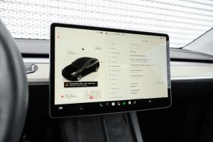Melns Tesla Model Y 2022 Mārupe, ar dzinēja tilpumu 0.00 L un nobraukumu 88 tūkst. km par 39750 €, foto 15 vietnē AUTOMOTO.COM.LV