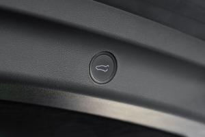 Melns Tesla Model Y 2022 Mārupe, ar dzinēja tilpumu 0.00 L un nobraukumu 88 tūkst. km par 39750 €, foto 22 vietnē AUTOMOTO.COM.LV