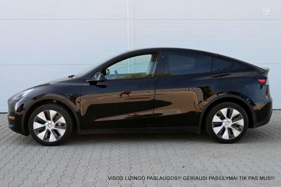 Black Tesla Model Y 2022 in Kretinga, with an engine capacity of 0.00 L and mileage of 70 thousand km for 28699 €, photo 16 on AUTOMOTO.COM.LV