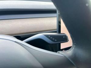 Black Tesla Model Y 2022 in Vilnius, with an engine capacity of 0.00 L and mileage of 115 thousand km for 32999 €, photo 24 on AUTOMOTO.COM.LV