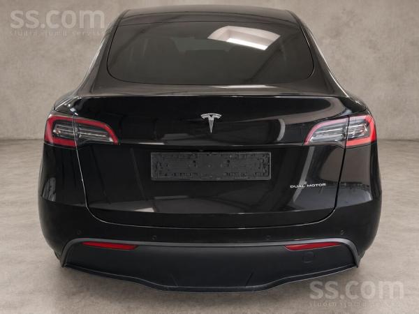 Melns Tesla Model Y 2022 Tukums, ar dzinēja tilpumu 0.00 L un nobraukumu 69 tūkst. km par 36600 €, foto 4 vietnē AUTOMOTO.COM.LV