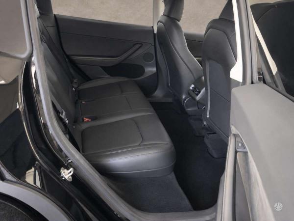 Melns Tesla Model Y 2022 Tukums, ar dzinēja tilpumu 0.00 L un nobraukumu 69 tūkst. km par 36600 €, foto 6 vietnē AUTOMOTO.COM.LV