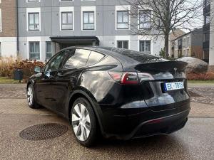 Melns Tesla Model Y 2022 Rīga, ar dzinēja tilpumu 0.00 L un nobraukumu 121 tūkst. km par 30000 €, foto 8 vietnē AUTOMOTO.COM.LV