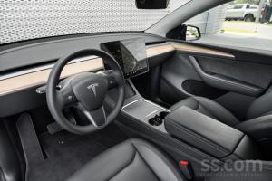 Melns Tesla Model Y 2023 Rīga, ar dzinēja tilpumu 0.00 L un nobraukumu 22 tūkst. km par 41400 €, foto 6 vietnē AUTOMOTO.COM.LV