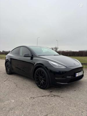 Black Tesla Model Y 2023 in Kaunas, with an engine capacity of 0.00 L and mileage of 60 thousand km for 30990 €, photo 5 on AUTOMOTO.COM.LV