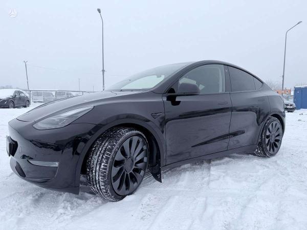 Melns Tesla Model Y 2023 Šauļi, ar dzinēja tilpumu 0.00 L un nobraukumu 86 tūkst. km par 32900 €, foto 1 vietnē AUTOMOTO.COM.LV