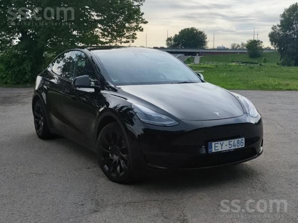 Melns Tesla Model Y 2023 Rīga, ar dzinēja tilpumu 0.00 L un nobraukumu 100 tūkst. km par 28000 €, foto 2 vietnē AUTOMOTO.COM.LV