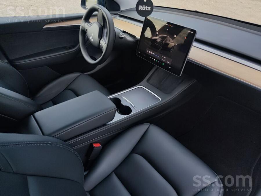 Melns Tesla Model Y 2023 Rīga, ar dzinēja tilpumu 0.00 L un nobraukumu 100 tūkst. km par 28000 €, foto 8 vietnē AUTOMOTO.COM.LV