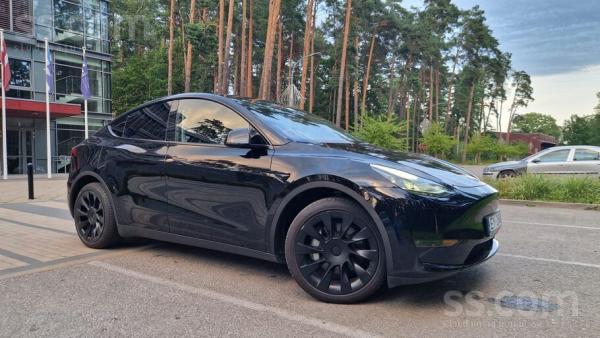 Melns Tesla Model Y 2023 Rīga, ar dzinēja tilpumu 0.00 L un nobraukumu 24 tūkst. km par 33800 €, foto 2 vietnē AUTOMOTO.COM.LV