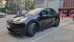 Melns Tesla Model Y 2023 Rīga, ar dzinēja tilpumu 0.00 L un nobraukumu 24 tūkst. km par 33800 €, foto 4 vietnē AUTOMOTO.COM.LV