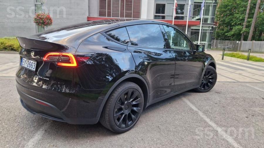 Melns Tesla Model Y 2023 Rīga, ar dzinēja tilpumu 0.00 L un nobraukumu 24 tūkst. km par 33800 €, foto 8 vietnē AUTOMOTO.COM.LV