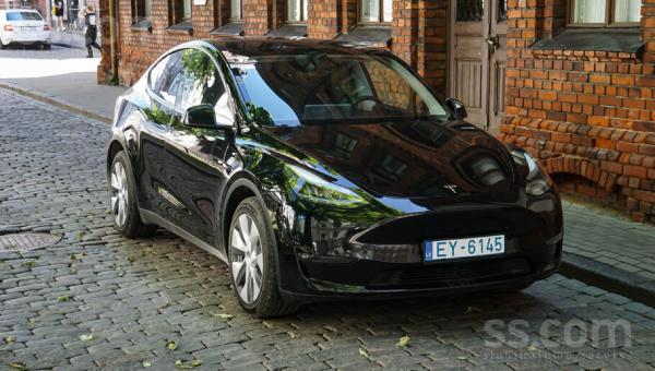 Черный Тесла Модель Y 2023 в Рига, объемом двигателя 0.00 л и пробегом 132 тыс. км за 28950 €, фото 6 на AUTOMOTO.COM.LV
