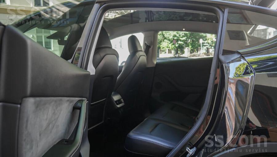 Melns Tesla Model Y 2023 Rīga, ar dzinēja tilpumu 0.00 L un nobraukumu 132 tūkst. km par 28950 €, foto 9 vietnē AUTOMOTO.COM.LV