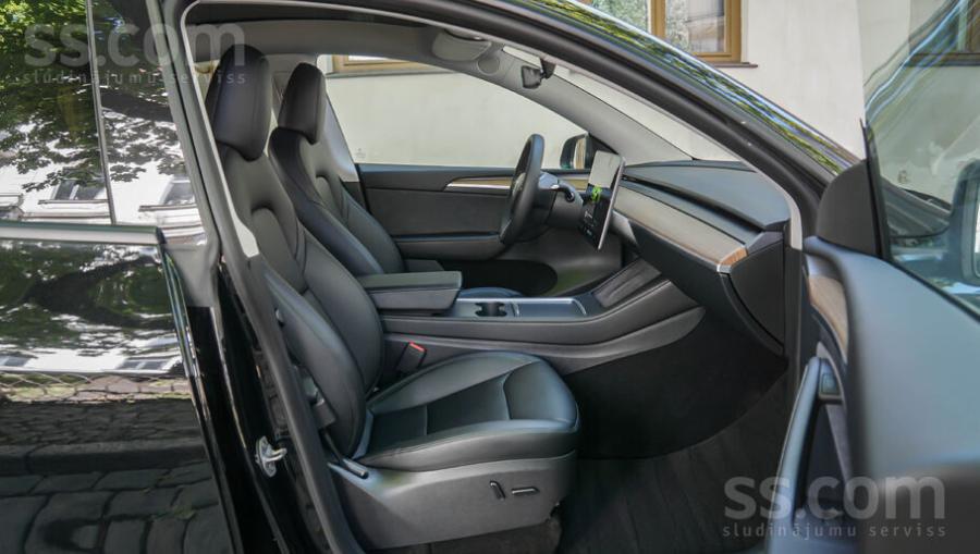 Melns Tesla Model Y 2023 Rīga, ar dzinēja tilpumu 0.00 L un nobraukumu 132 tūkst. km par 28950 €, foto 12 vietnē AUTOMOTO.COM.LV