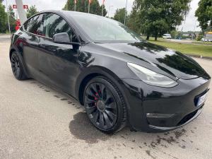 Black Tesla Model Y 2023 in Taurage, with an engine capacity of 0.00 L and mileage of 40 thousand km for 28500 €, photo 19 on AUTOMOTO.COM.LV