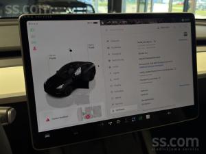 Black Tesla Model Y 2023 in Riga, with an engine capacity of 0.00 L and mileage of 60 thousand km for 35990 €, photo 19 on AUTOMOTO.COM.LV