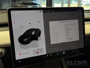 Black Tesla Model Y 2023 in Riga, with an engine capacity of 0.00 L and mileage of 60 thousand km for 35990 €, photo 20 on AUTOMOTO.COM.LV