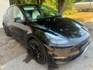 Melns Tesla Model Y 2023 Viļņa, ar dzinēja tilpumu 0.00 L un nobraukumu 72 tūkst. km par 32500 €, foto  vietnē AUTOMOTO.COM.LV