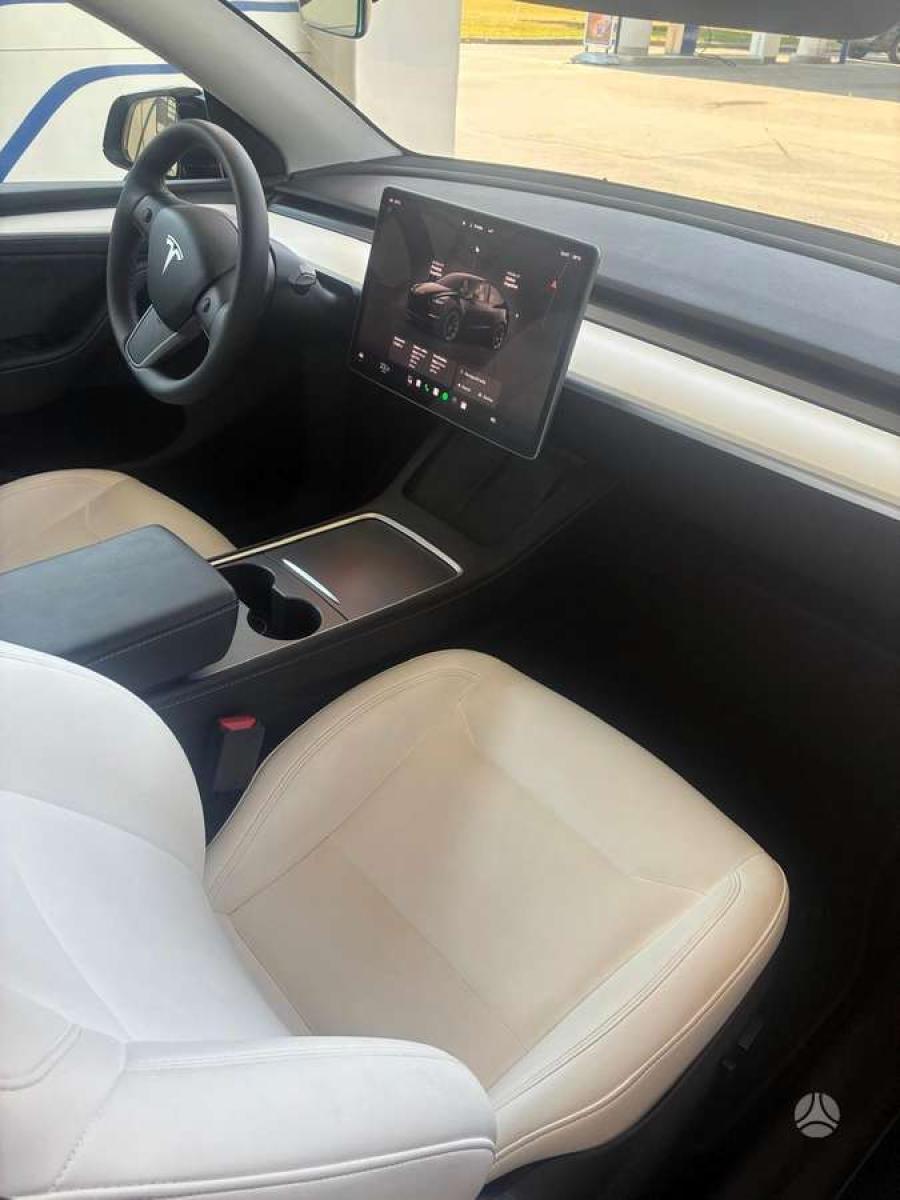 Melns Tesla Model Y 2023 Viļņa, ar dzinēja tilpumu 0.00 L un nobraukumu 72 tūkst. km par 32500 €, foto 12 vietnē AUTOMOTO.COM.LV