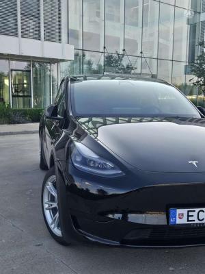 Melns Tesla Model Y 2023 Viļņa, ar dzinēja tilpumu 0.00 L un nobraukumu 60 tūkst. km par 25860 €, foto 5 vietnē AUTOMOTO.COM.LV