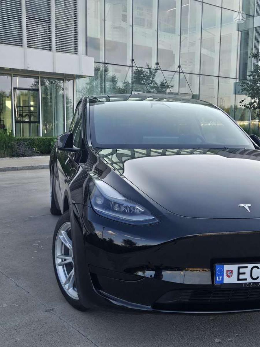 Melns Tesla Model Y 2023 Viļņa, ar dzinēja tilpumu 0.00 L un nobraukumu 60 tūkst. km par 25860 €, foto 5 vietnē AUTOMOTO.COM.LV