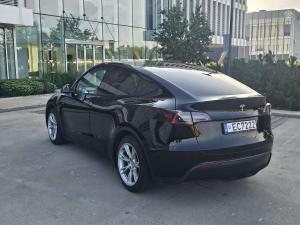 Melns Tesla Model Y 2023 Viļņa, ar dzinēja tilpumu 0.00 L un nobraukumu 60 tūkst. km par 25860 €, foto 8 vietnē AUTOMOTO.COM.LV