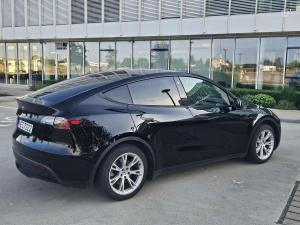 Melns Tesla Model Y 2023 Viļņa, ar dzinēja tilpumu 0.00 L un nobraukumu 60 tūkst. km par 25860 €, foto 12 vietnē AUTOMOTO.COM.LV