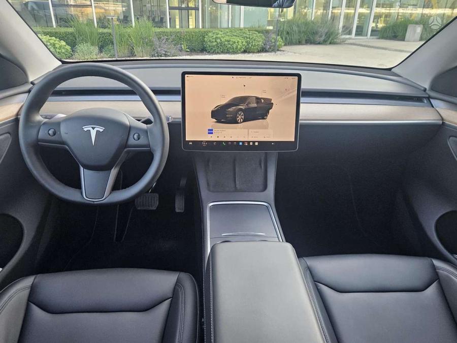 Melns Tesla Model Y 2023 Viļņa, ar dzinēja tilpumu 0.00 L un nobraukumu 60 tūkst. km par 25860 €, foto 13 vietnē AUTOMOTO.COM.LV