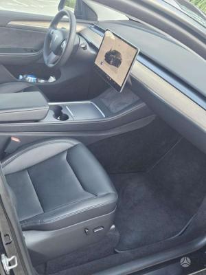 Melns Tesla Model Y 2023 Viļņa, ar dzinēja tilpumu 0.00 L un nobraukumu 60 tūkst. km par 25860 €, foto 15 vietnē AUTOMOTO.COM.LV