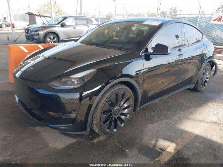 Melns Tesla Model Y 2023 Klaipėda, ar dzinēja tilpumu 0.00 L un nobraukumu 49 tūkst. km par 23100 €, foto 3 vietnē AUTOMOTO.COM.LV