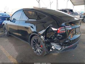 Melns Tesla Model Y 2023 Klaipėda, ar dzinēja tilpumu 0.00 L un nobraukumu 49 tūkst. km par 23100 €, foto 6 vietnē AUTOMOTO.COM.LV