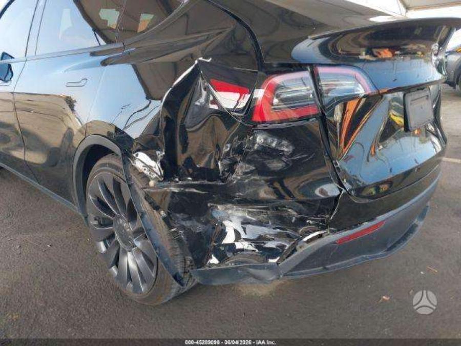 Melns Tesla Model Y 2023 Klaipėda, ar dzinēja tilpumu 0.00 L un nobraukumu 49 tūkst. km par 23100 €, foto 7 vietnē AUTOMOTO.COM.LV