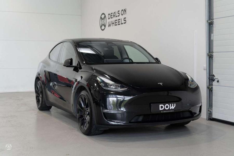 Melns Tesla Model Y 2023 Viļņa, ar dzinēja tilpumu 0.00 L un nobraukumu 128 tūkst. km par 32900 €, foto 1 vietnē AUTOMOTO.COM.LV