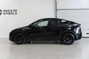 Melns Tesla Model Y 2023 Viļņa, ar dzinēja tilpumu 0.00 L un nobraukumu 128 tūkst. km par 32900 €, foto 5 vietnē AUTOMOTO.COM.LV