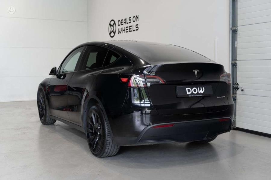 Melns Tesla Model Y 2023 Viļņa, ar dzinēja tilpumu 0.00 L un nobraukumu 128 tūkst. km par 32900 €, foto 7 vietnē AUTOMOTO.COM.LV