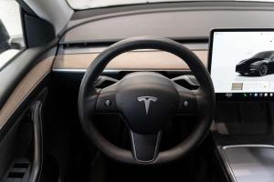 Melns Tesla Model Y 2023 Viļņa, ar dzinēja tilpumu 0.00 L un nobraukumu 128 tūkst. km par 32900 €, foto 17 vietnē AUTOMOTO.COM.LV