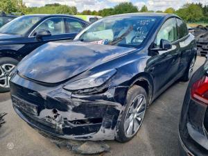 Melns Tesla Model Y 2023 Klaipėda, ar dzinēja tilpumu 0.00 L un nobraukumu 60 tūkst. km par 20900 €, foto  vietnē AUTOMOTO.COM.LV
