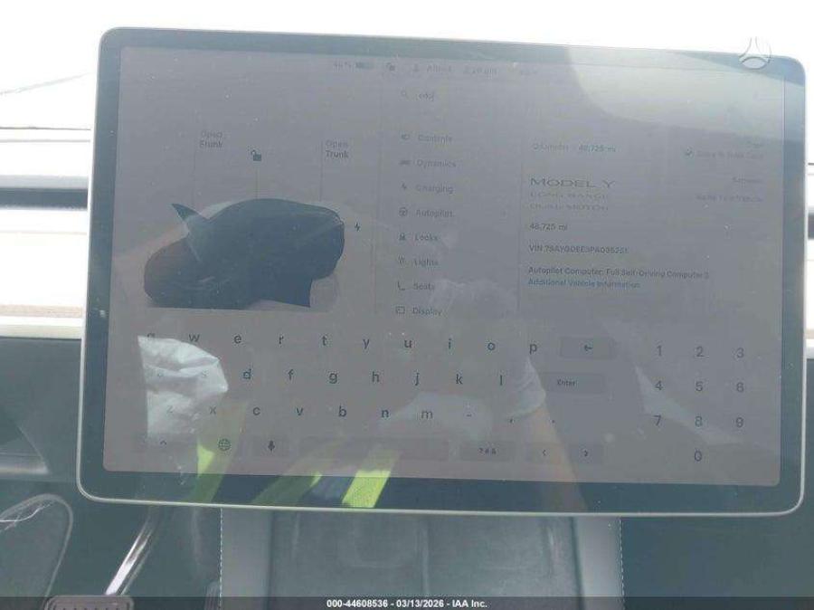Black Tesla Model Y 2023 in Siauliai, with an engine capacity of 0.00 L and mileage of 78 thousand km for 19400 €, photo 13 on AUTOMOTO.COM.LV
