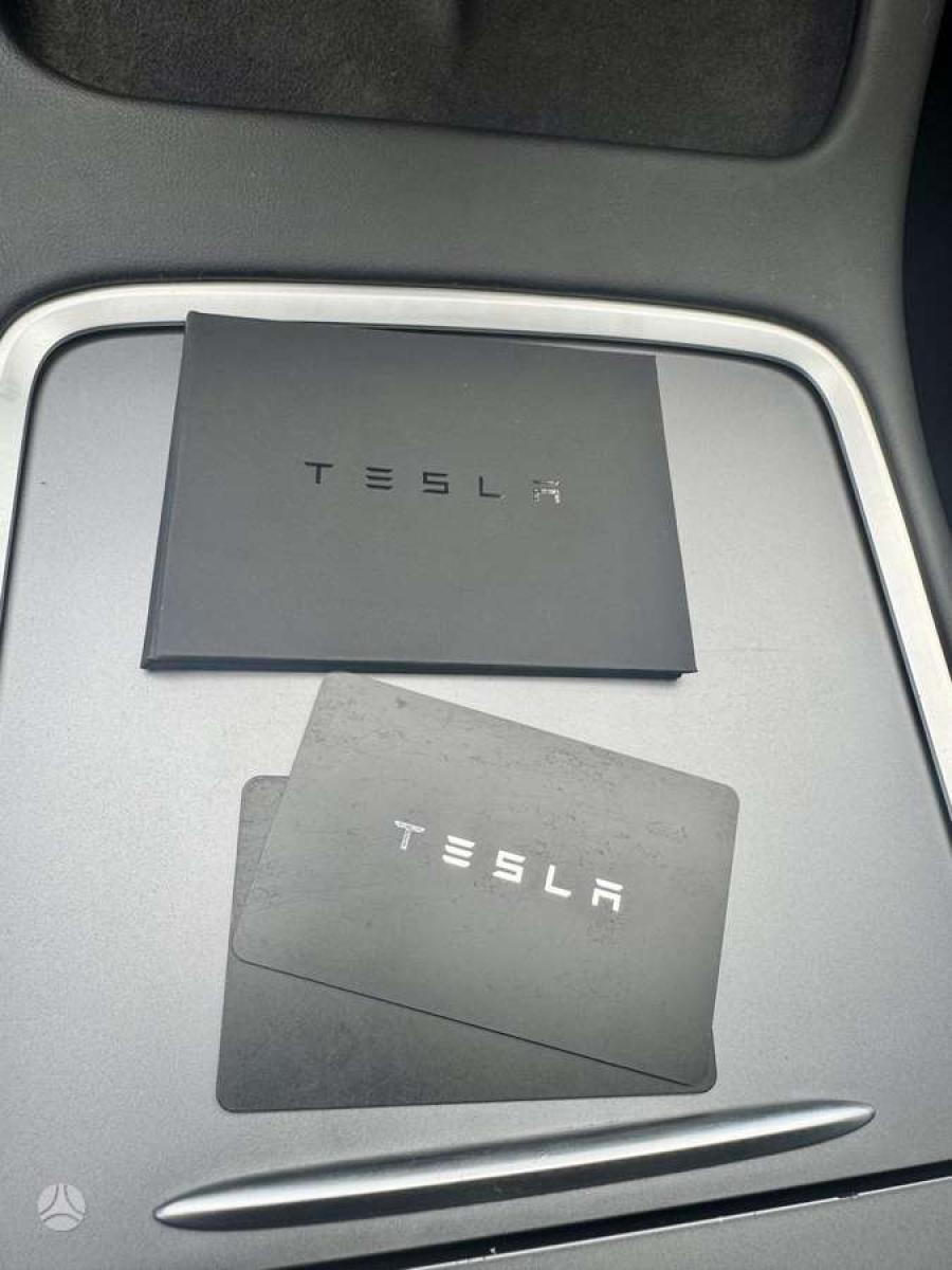 Black Tesla Model Y 2023 in Klaipeda, with an engine capacity of 0.00 L and mileage of 132 thousand km for 28700 €, photo 16 on AUTOMOTO.COM.LV