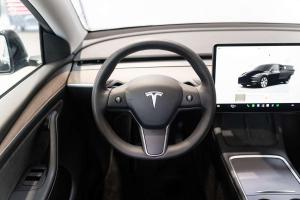 Melns Tesla Model Y 2023 Viļņa, ar dzinēja tilpumu 0.00 L un nobraukumu 104 tūkst. km par 33900 €, foto 15 vietnē AUTOMOTO.COM.LV