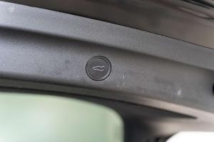 Melns Tesla Model Y 2023 Viļņa, ar dzinēja tilpumu 0.00 L un nobraukumu 104 tūkst. km par 33900 €, foto 16 vietnē AUTOMOTO.COM.LV