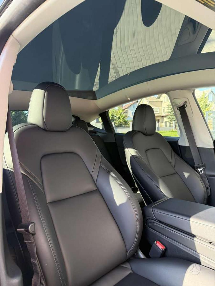 Melns Tesla Model Y 2023 Klaipėda, ar dzinēja tilpumu 0.00 L un nobraukumu 47 tūkst. km par 29500 €, foto 12 vietnē AUTOMOTO.COM.LV