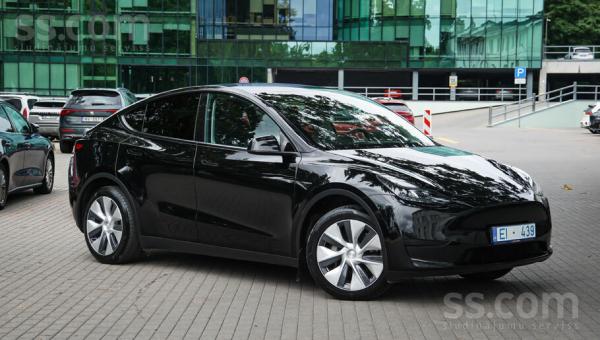 Melns Tesla Model Y 2023 Rīga, ar dzinēja tilpumu 0.00 L un nobraukumu 87 tūkst. km par 31950 €, foto 4 vietnē AUTOMOTO.COM.LV