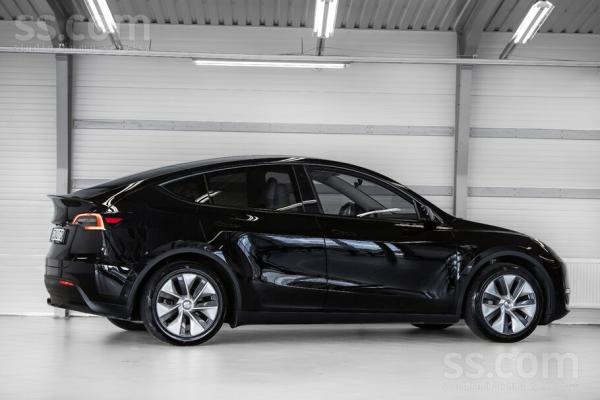 Melns Tesla Model Y 2023 Tukums, ar dzinēja tilpumu 0.00 L un nobraukumu 69 tūkst. km par 36990 €, foto 7 vietnē AUTOMOTO.COM.LV