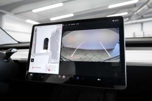 Черный Тесла Модель Y 2023 в Тукумс, объемом двигателя 0.00 л и пробегом 69 тыс. км за 36990 €, фото 20 на AUTOMOTO.COM.LV